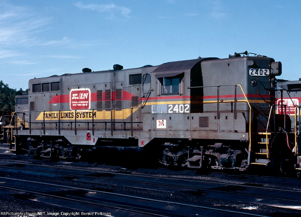 Seaboard System GP9 #2402 (former Louisville & Nashville unit)